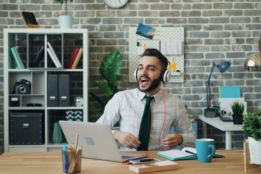 Music Jobs Hub: Find the Hottest Music Industry Jobs in 2025